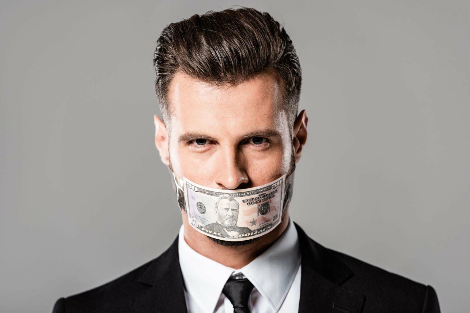 15 Subtle Signs a Person is Wealthy. How to Tell When Someone is Rich ...