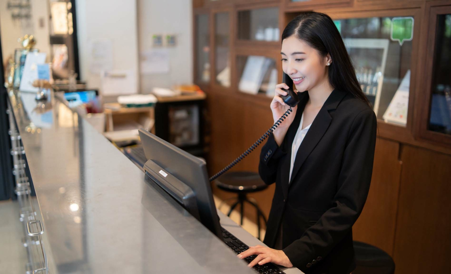 Duties Of Receptionist In A Hotel - California Business Lawyer